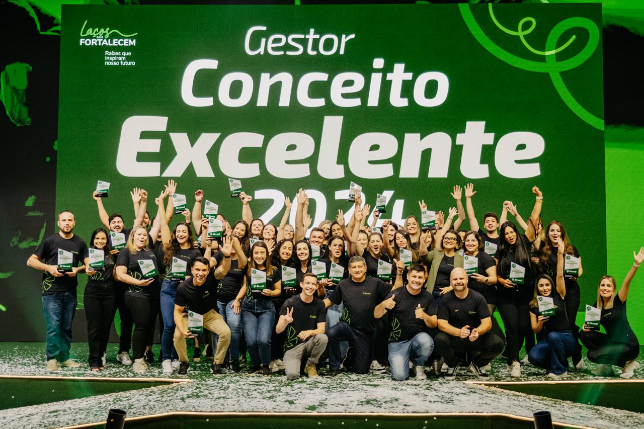 Coluna RC celebra Convenção de Verão do Sicredi | Jornal da Manhã - O ...